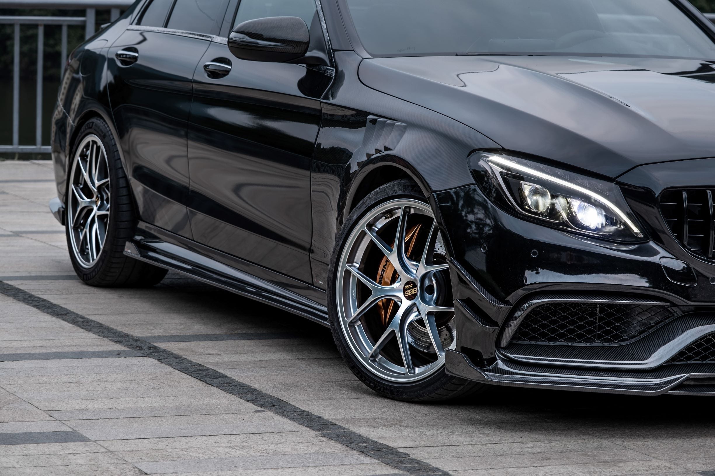 TAKD Carbon Dry Carbon Fiber Side Skirts for Mercedes Benz C Class W20 ...